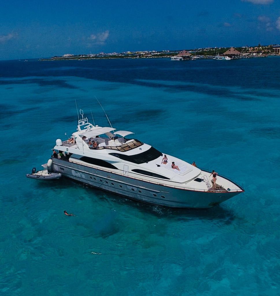 Rent a Azimut 100 Luxury on Boatsetter